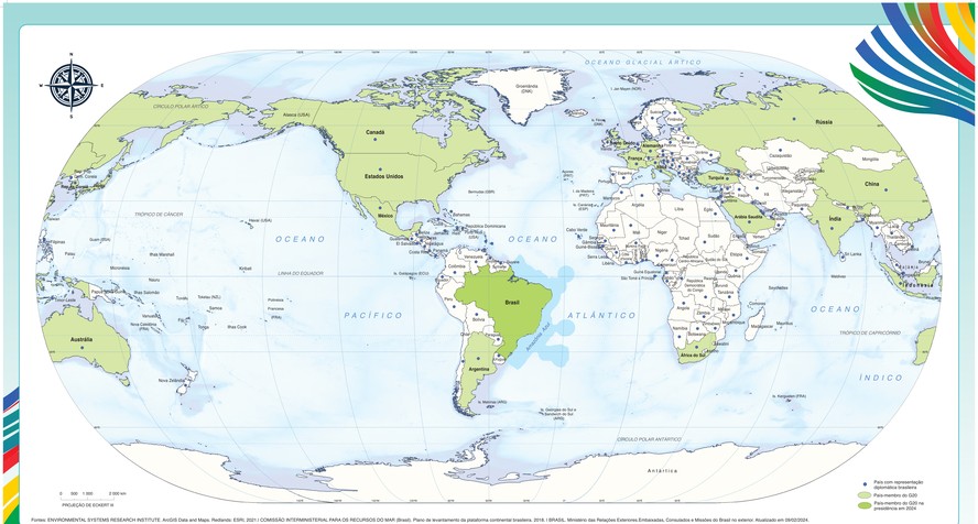 Novo mapa múndi do IBGE Brasil no centro da Terra volta a ser vendido por R Brasil