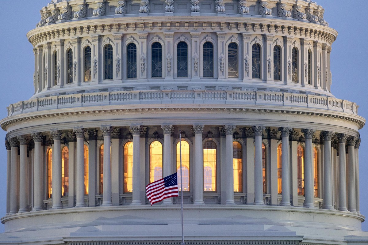 Senado Dos Eua Aprova Pacote De Us 40 Bilhões Em Ajuda à Ucrânia