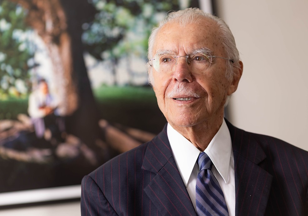 Sarney critica emendas parlamentares, defende fim da reeleição e diz ...