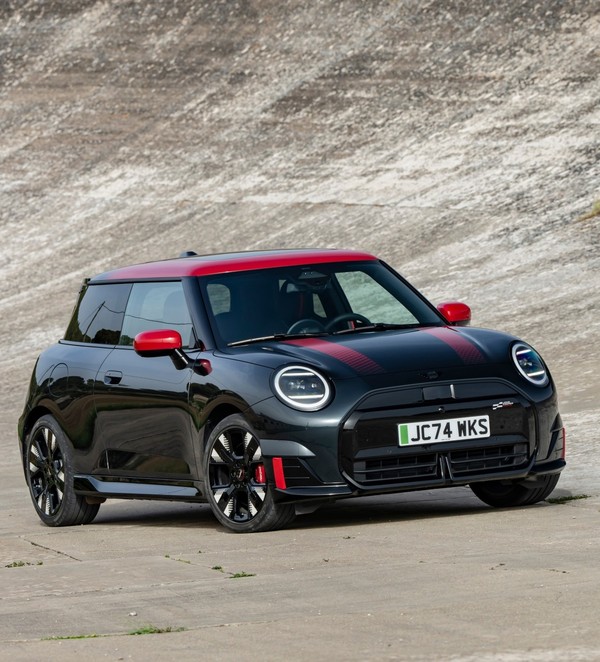 Mini Cooper evolui pouco e se torna refém do próprio visual | Empresas ...