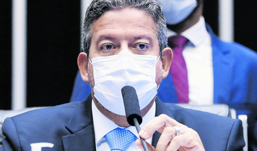 Lira promete pautar regularização fundiária e licenciamento ambiental ...