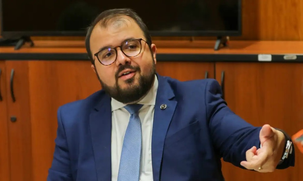 Fazenda confirma Regis Dudena como novo secretário de Reformas ...
