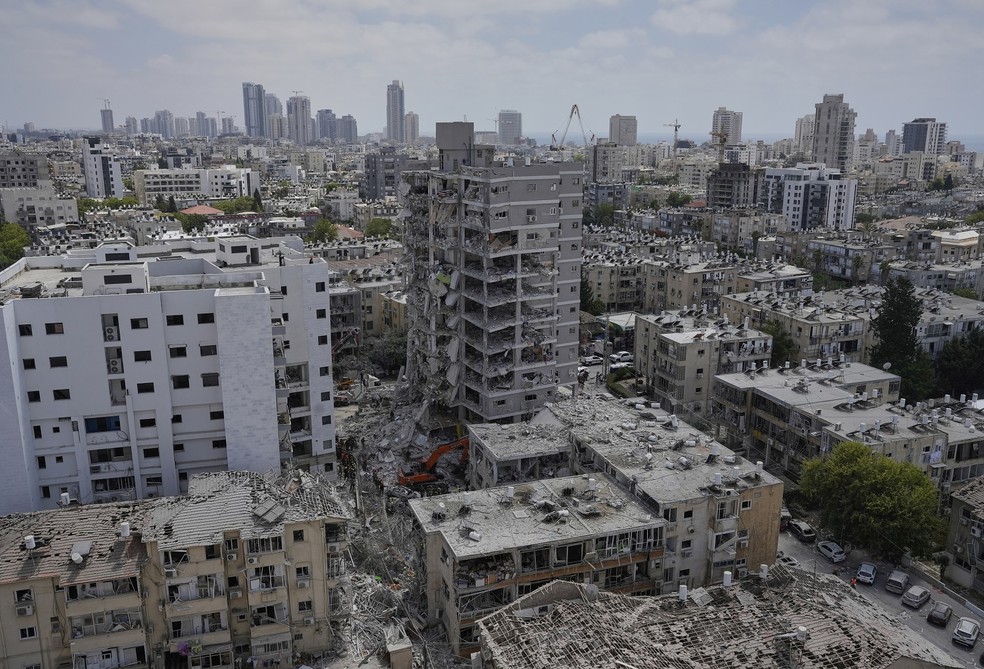 Israel Prevê Guerra Longa E Admite Visar Mudança De Regime No Irã
