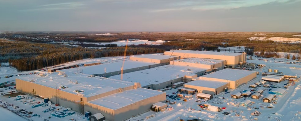 FT: Northvolt torna-se a primeira na Europa a produzir células de ...