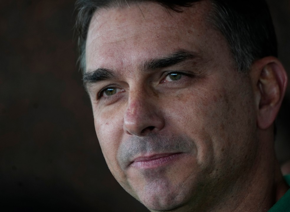 Flávio acena com fim da reeleição em plano pré-campanha | Política ...