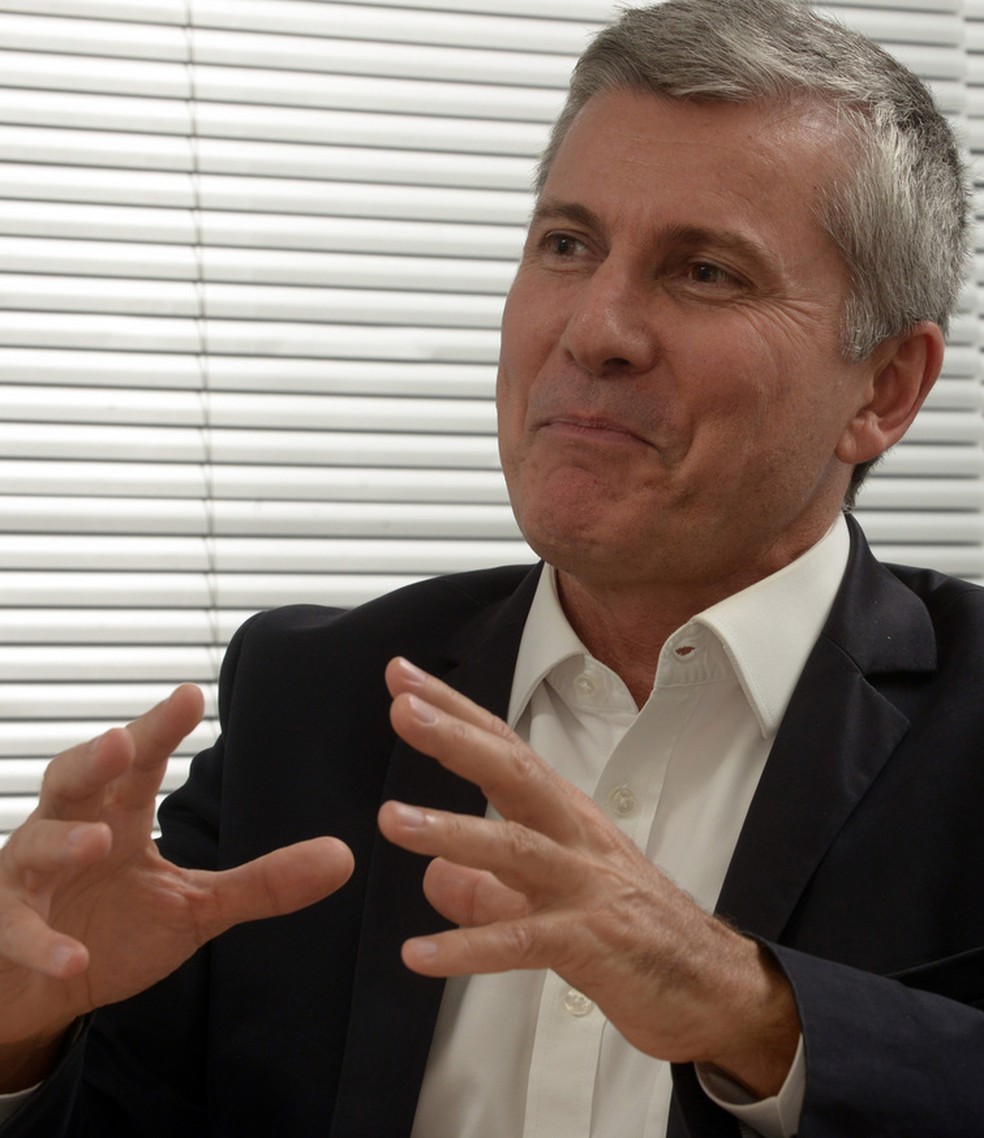 Brennand abre 2ª fábrica, mas segura novos investimentos | Empresas ...