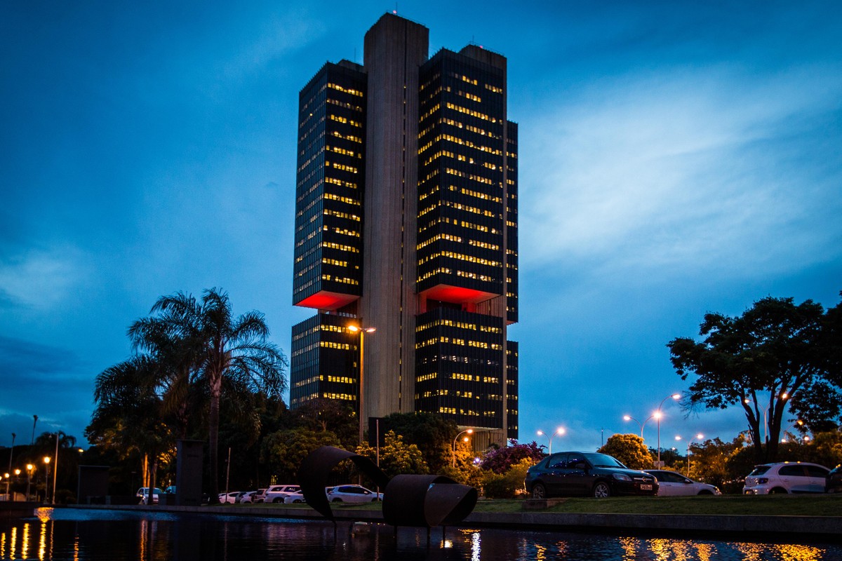 Agenda do dia: Boletim Focus; PMI industrial dos EUA | Finanças | Valor ...