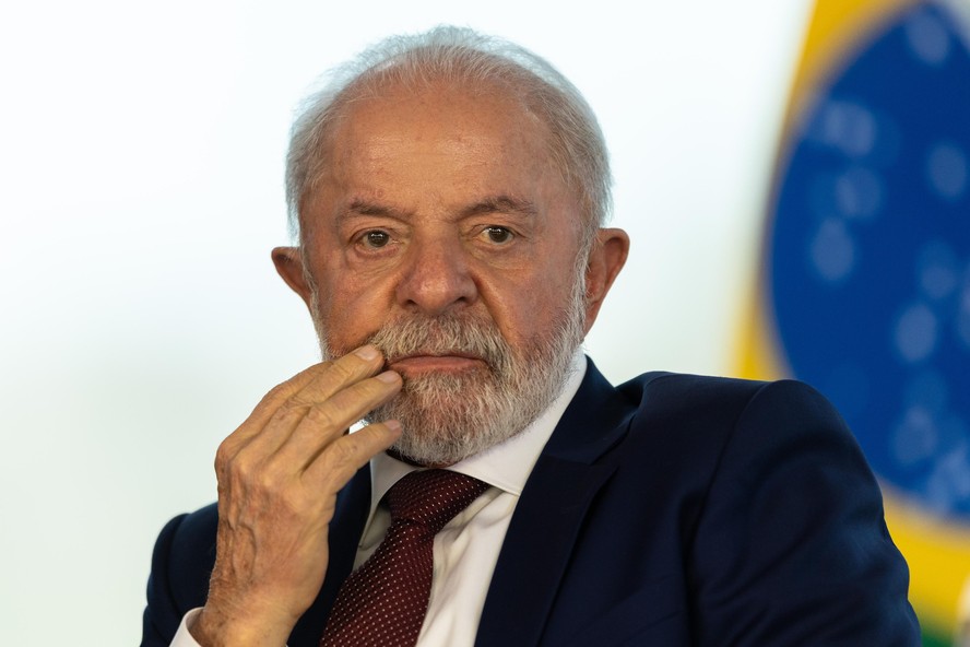Lula veta trechos do projeto que altera Ficha Limpa e reduz tempo de ...