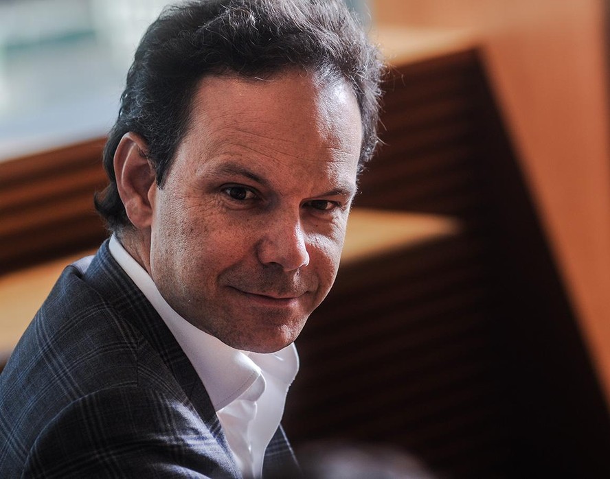 Conselho do Santander Brasil aprova nomeação de Mario Leão como novo ...