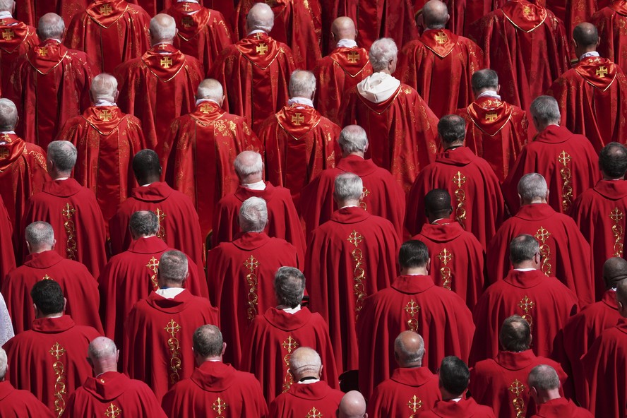 Veja lista de cardeais brasileiros que podem ser papa | Brasil | Valor ...