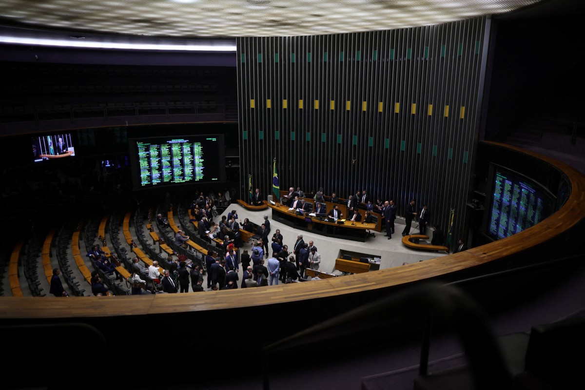 Motta volta a fechar plenário da Câmara para jornalistas | Política ...
