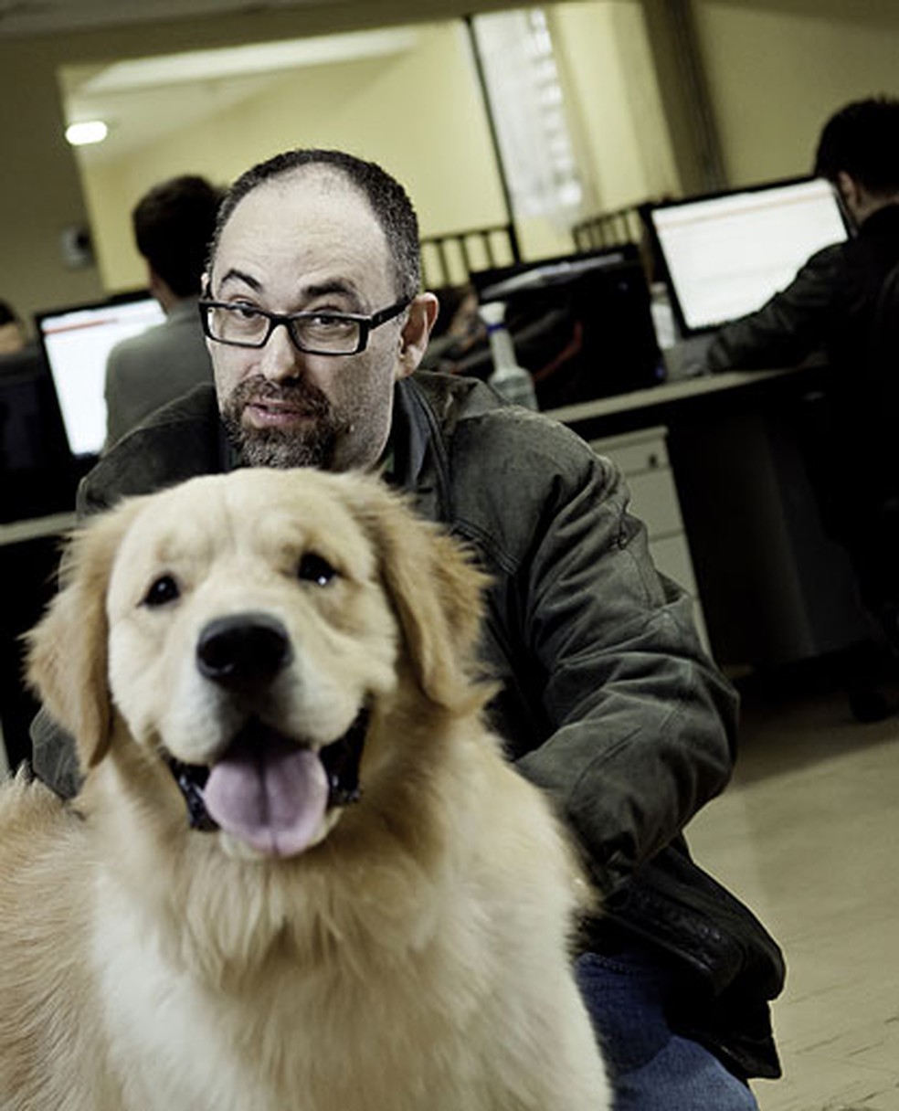 Funcionários convivem com o que vendem | Recursos Humanos | Valor Econômico