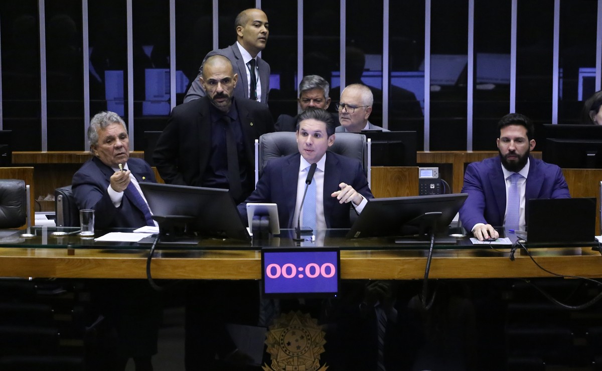 Motta vai aguardar outro parecer de Derrite para decidir se vota ou adia análise do PL ...