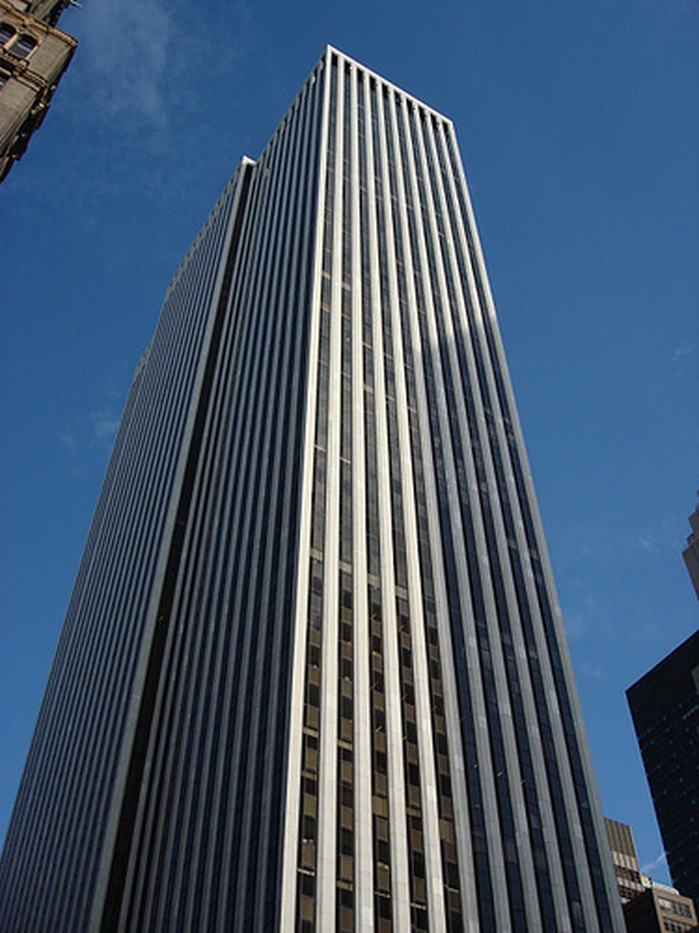 Moise Safra compra parte do edifício GM, em Nova York, dizem fontes ...