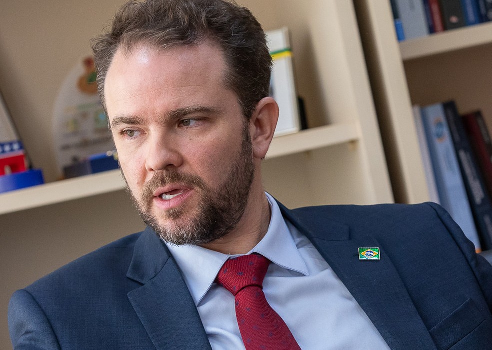 Desafio do governo é buscar R$ 30 bi de receita com projetos no ...