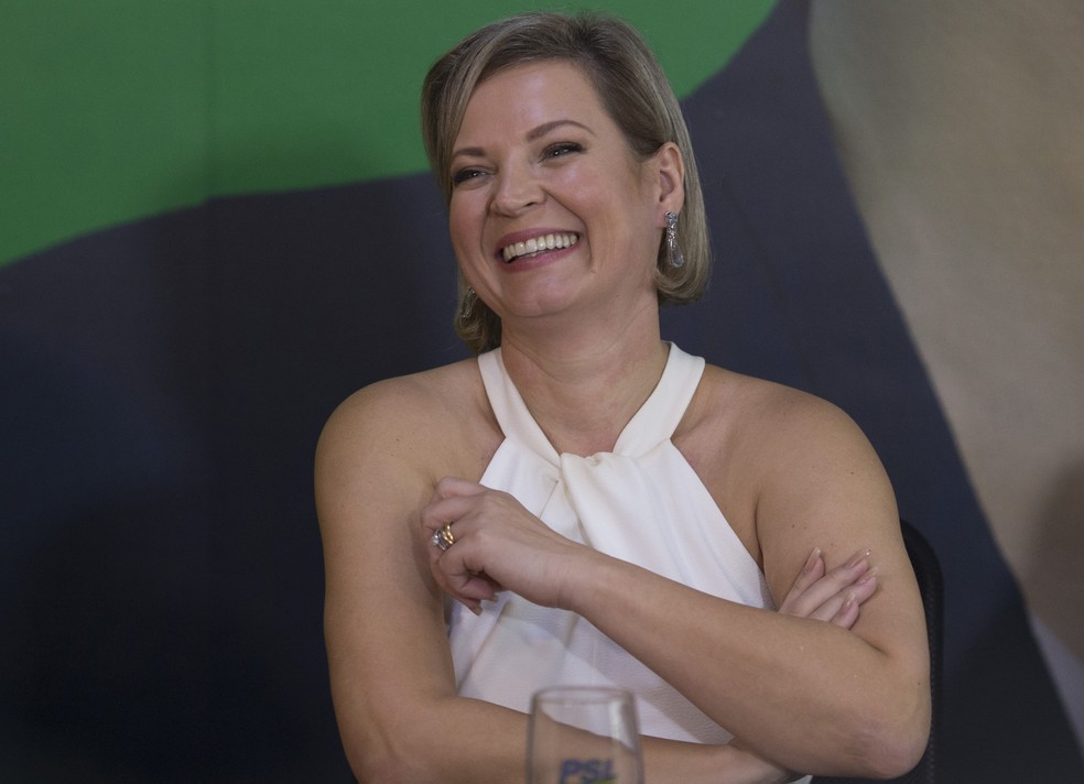 PSL oficializa Joice, com ataques a Bolsonaro | Política | Valor Econômico