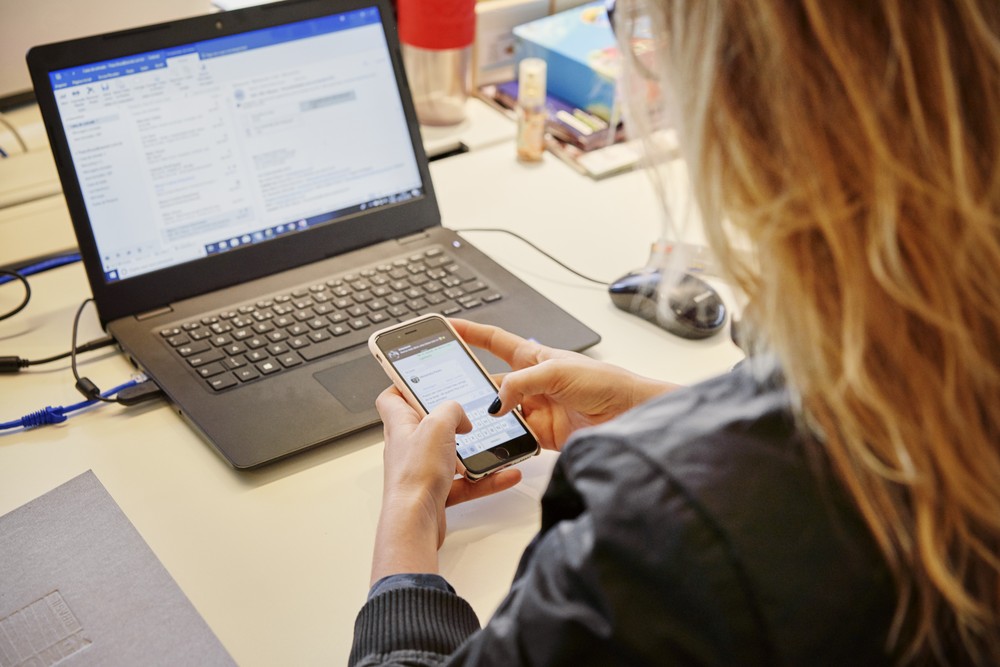 LinkedIn lança selo de verificação no Brasil. Saiba como fazer ...