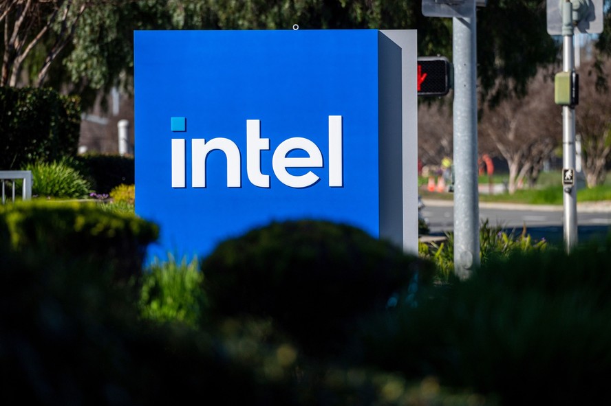 Intel apresenta novo processador voltado a acelerar aplicações de ...