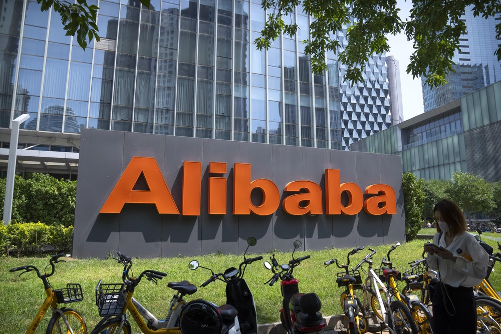 Alibaba tem lucro líquido de US$ 2 bi no 3º trimestre fiscal, queda de ...
