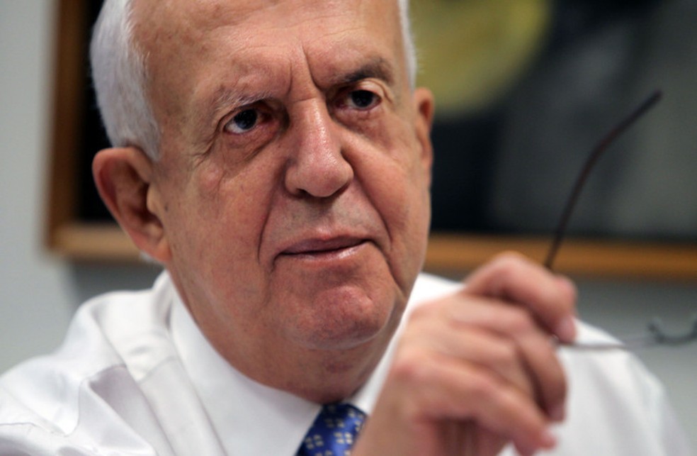 Jarbas busca apoio de Serra e do PMDB para Campos | Política | Valor ...