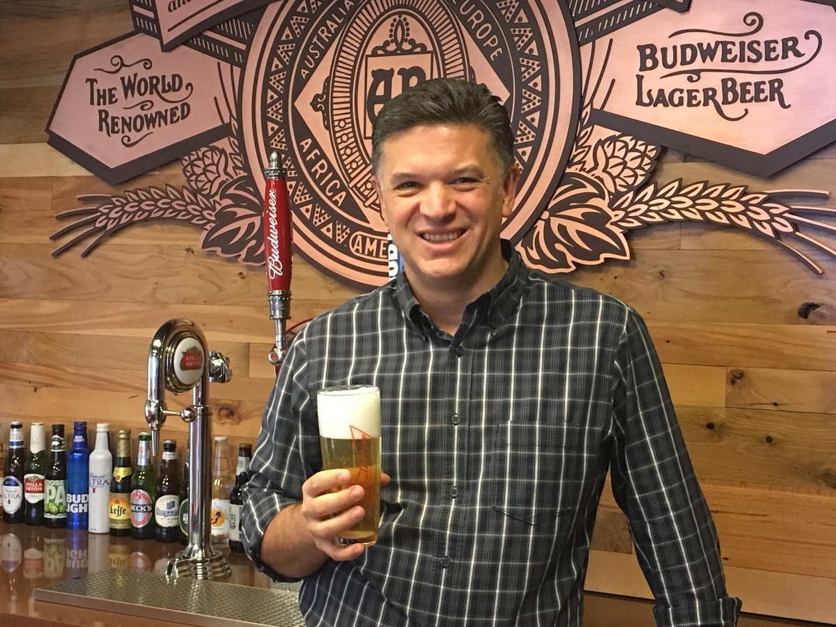 CEO da AB InBev destaca recorde no Brasil e olha para o mercado chinês ...