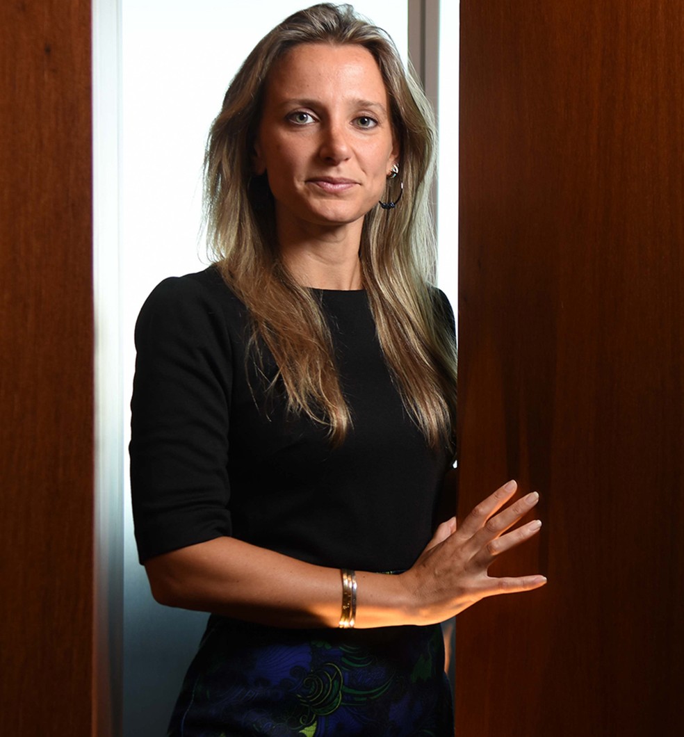 HSBC vê crescimento da economia de 2% em 2024 e dólar a R$ 4,50 ...