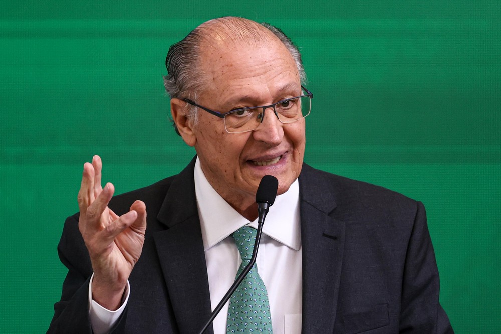 Coca-Cola vai investir R$ 30 bilhões no Brasil até 2030, diz Alckmin ...