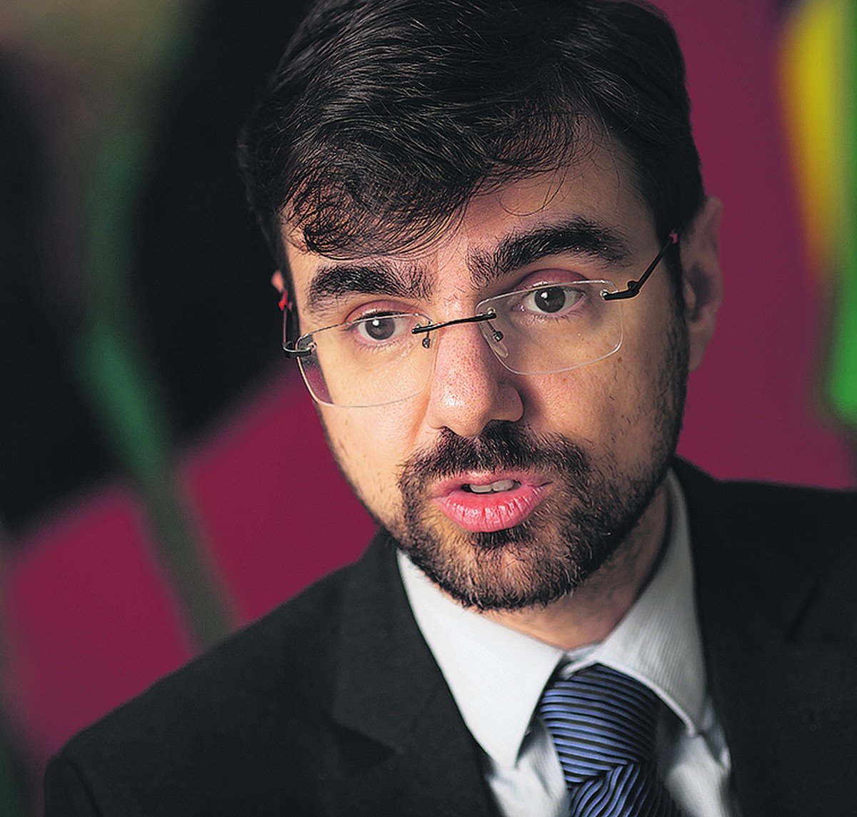 Sinais indicam desaceleração da economia e do mercado de trabalho nos ...