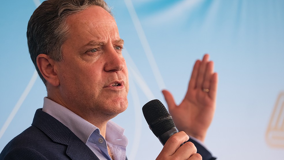 Avery Dennison inaugura primeira fábrica de etiquetas inteligentes no ...