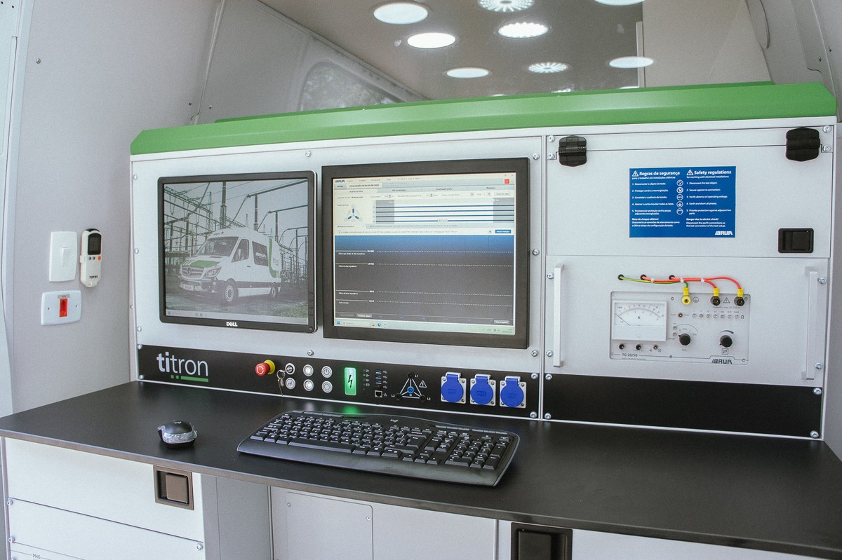 CEEE Equatorial adota novo laboratório móvel em Porto Alegre | Dino ...