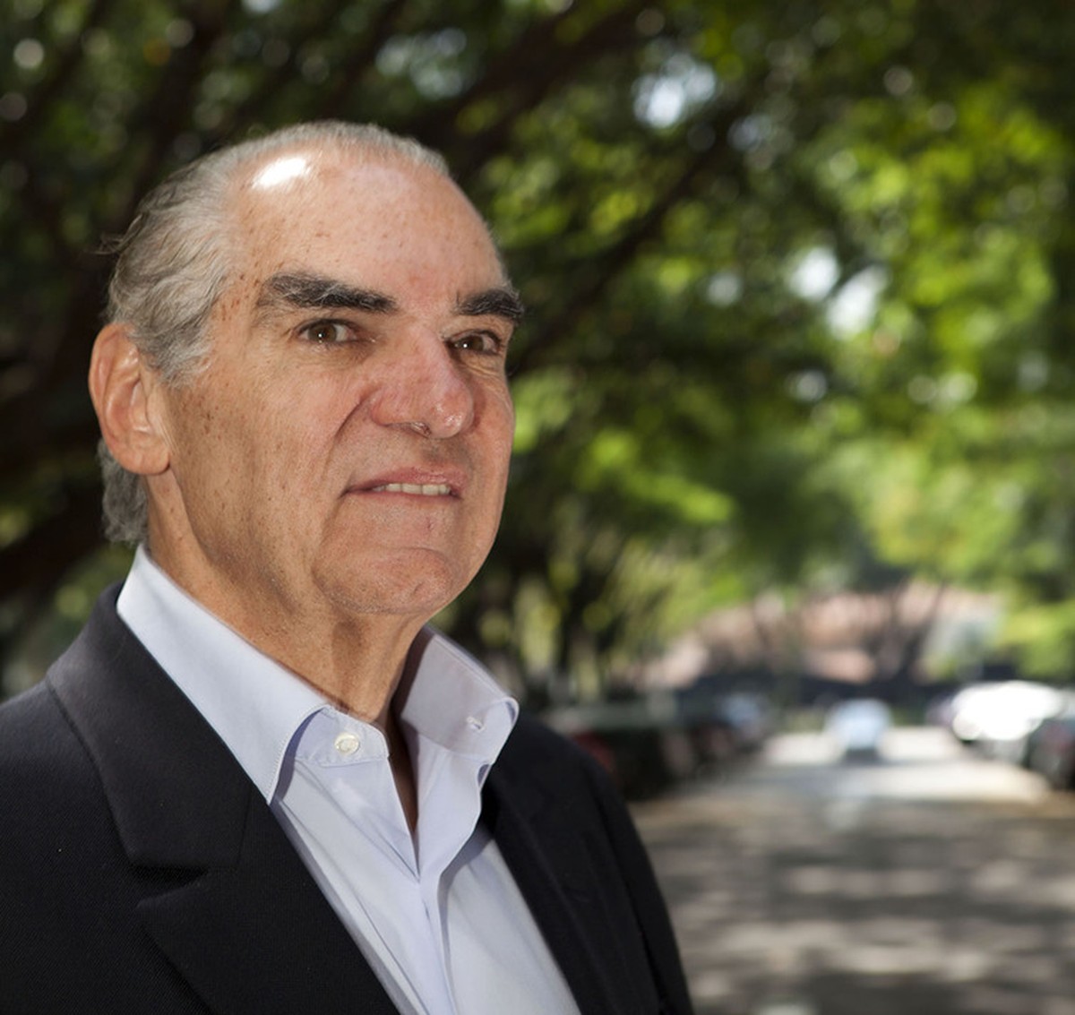 Michael Klein compra 20,6 milhões de ações da Via Varejo em leilão ...