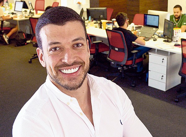 CEO da Méliuz compra ações e amplia fatia na companhia | Finanças ...