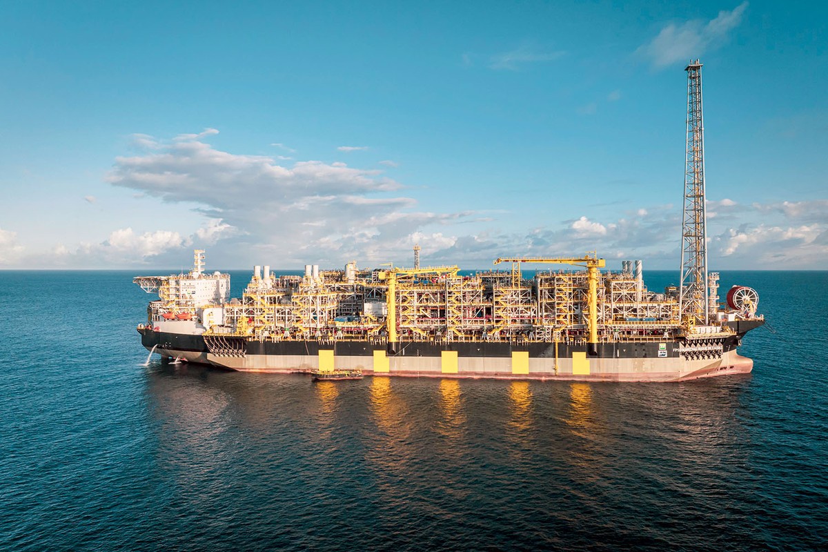 Navio-plataforma Marechal Duque de Caxias atinge produção máxima de 180 ...