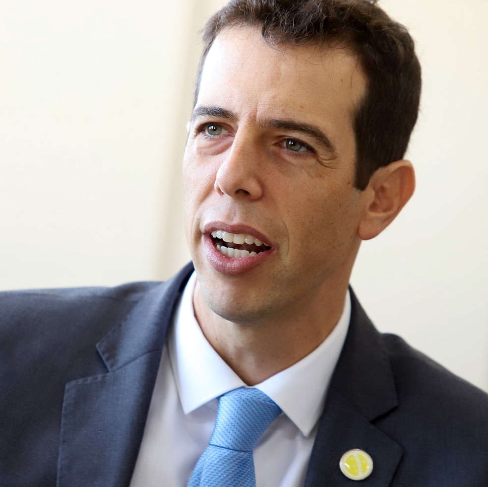 Feder desiste do MEC após pressão de ala ideológica sobre Bolsonaro ...