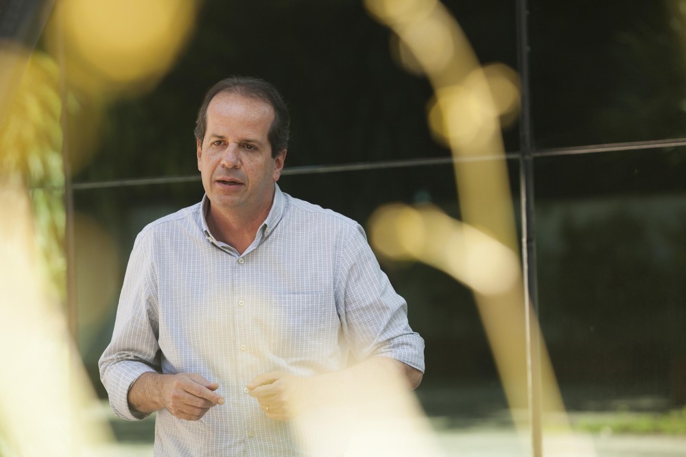 Goldenstein deixa Warren Rena; plataforma corta 40 funcionários ...