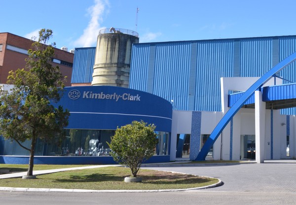 Kimberly-Clark lucra US$ 357 milhões no 4º tri, queda de 34% na ...