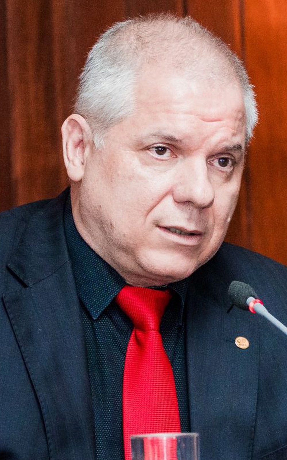 Presidente do INSS é exonerado; diretor de Orçamento assume | Brasil ...