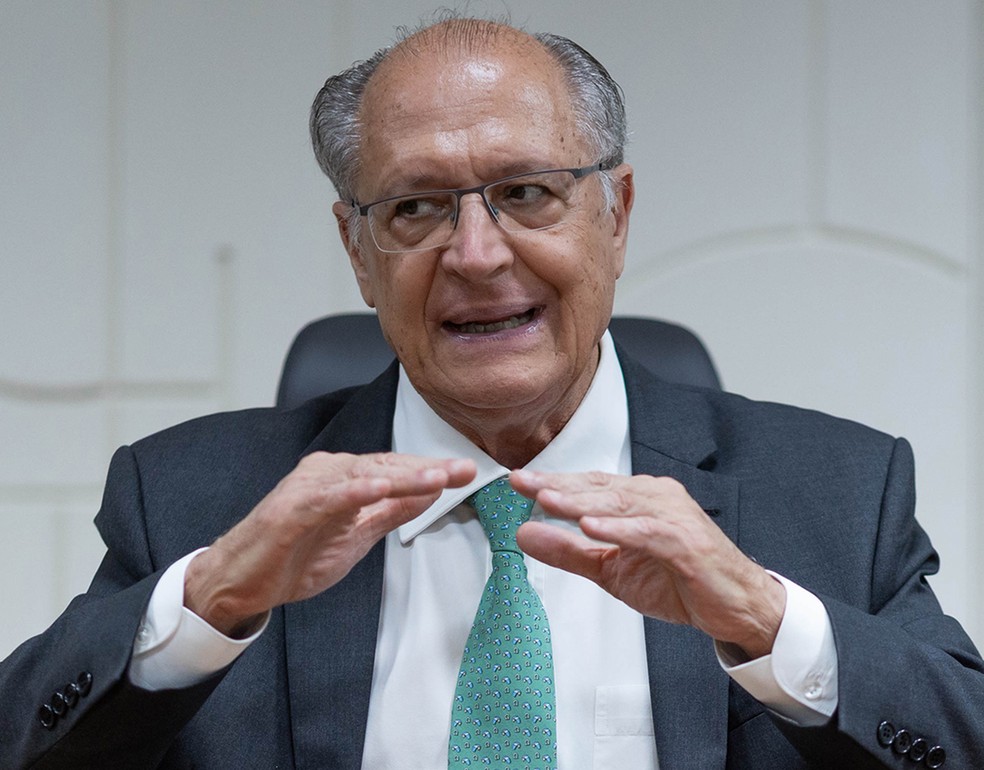 Alckmin diz que 'falsos patriotas' sabotam o Brasil e defende o Pix ...
