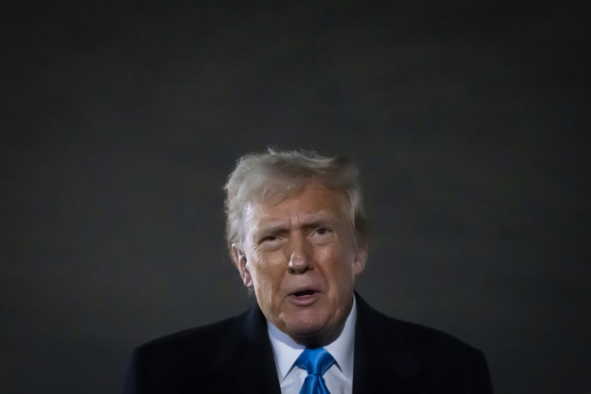 FT: Trump exige volta de funcionários da Agência dos EUA para o ...