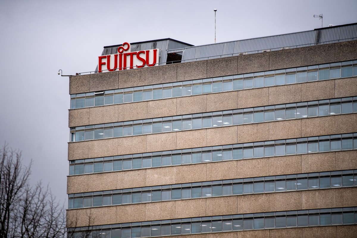 Presidente do conselho da Fujitsu renuncia após conduta imprópria ...