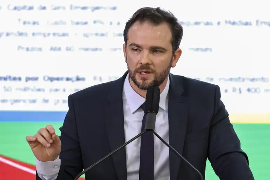 Durigan: Vamos convocar reunião extraordinária do CMN para linha de ...