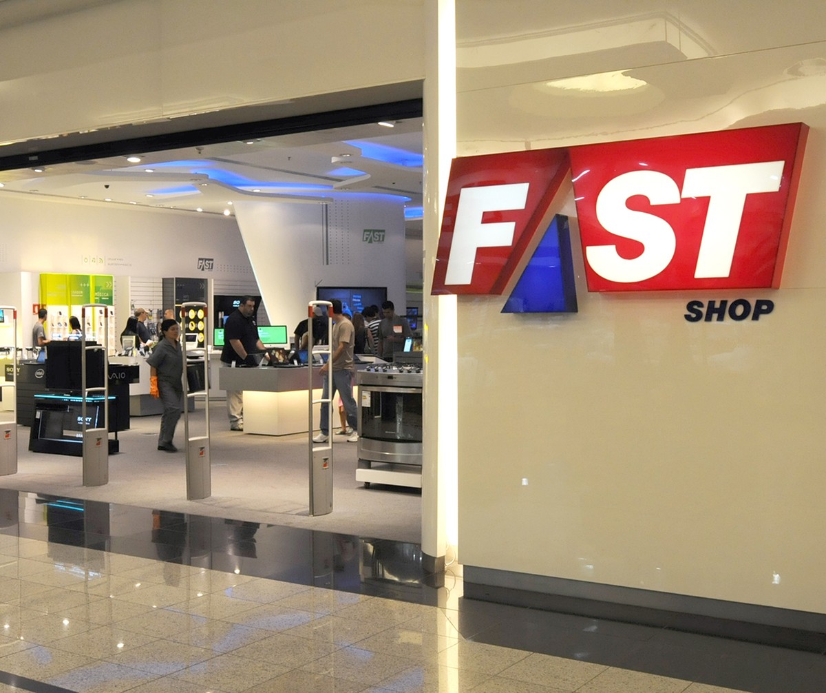 Exclusivo: Fast Shop demite, chama CEO ‘gestor de crises’ e contrata ...