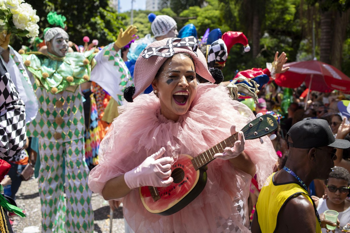 Veja o que abre e fecha no Carnaval 2025 em São Paulo e Rio de Janeiro ...