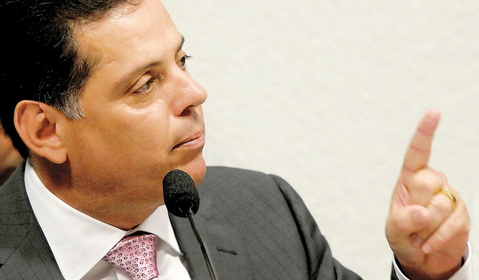 Perillo defende candidatura própria à Presidência, mas maioria do PSDB ...