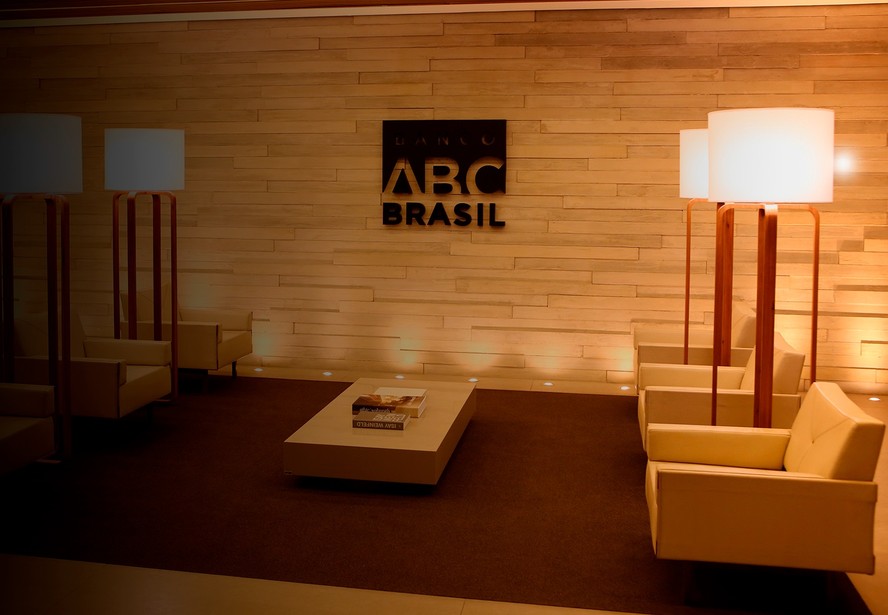 Banco ABC Brasil tem novo diretor de relações com investidores ...