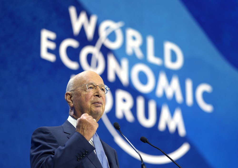 Fórum Econômico Mundial inocenta Schwab e nomeia Fink como copresidente ...