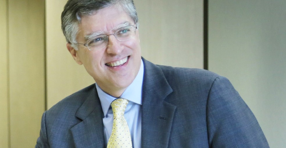 Em Davos, Meirelles trata de OCDE e acordos para evitar bitributação ...