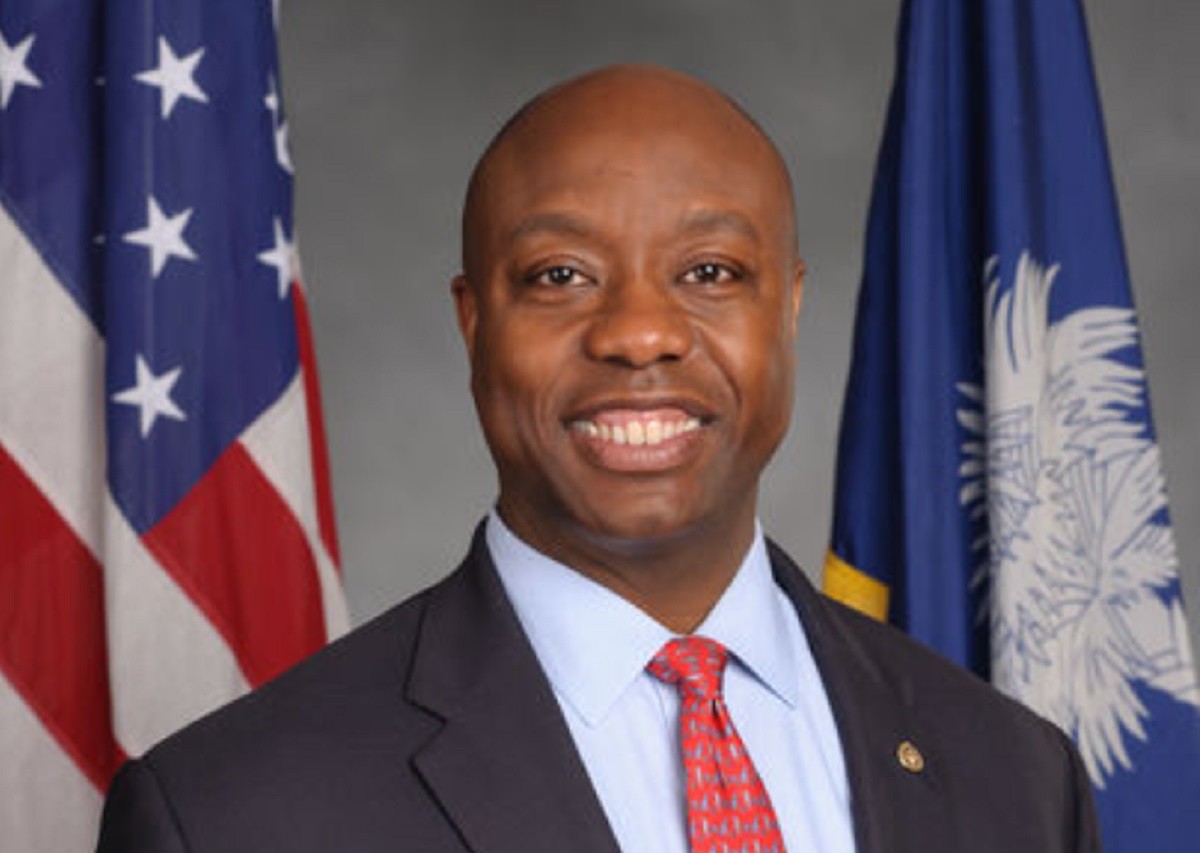 Senador republicano Tim Scott vai disputar primárias para presidência ...