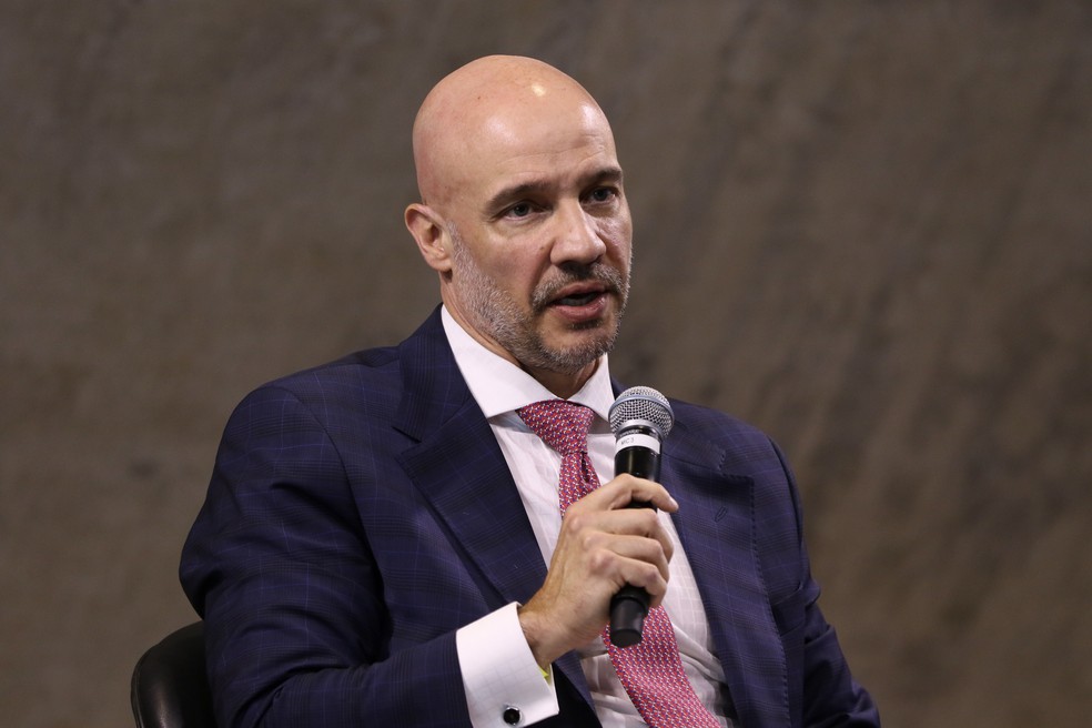 Diretor demitido da Abin diz que compartilhou dados de programa espião ...