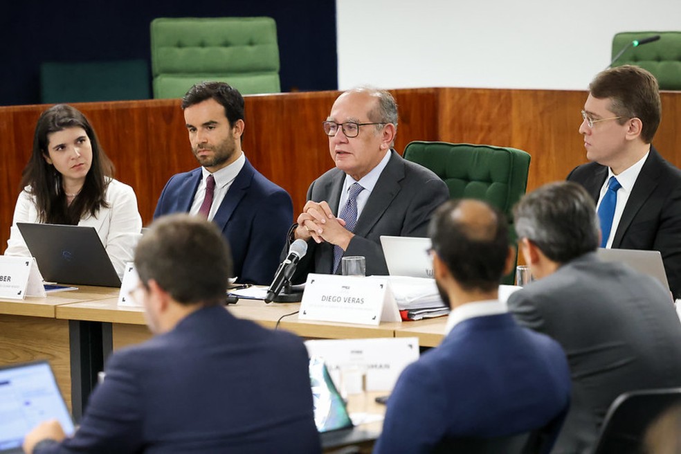 Parlamentares deveriam buscar paz no campo, afirma Gilmar Mendes sobre PEC do marco temporal ...